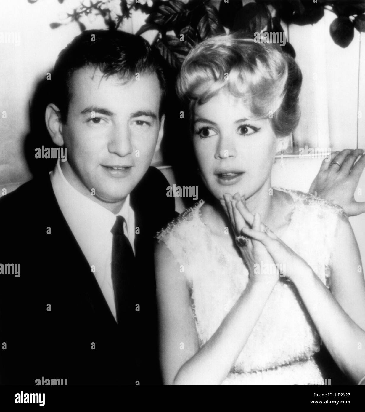 Sandra Dee mit Ehemann, Bobby Darin, 1962 Stockfotografie - Alamy