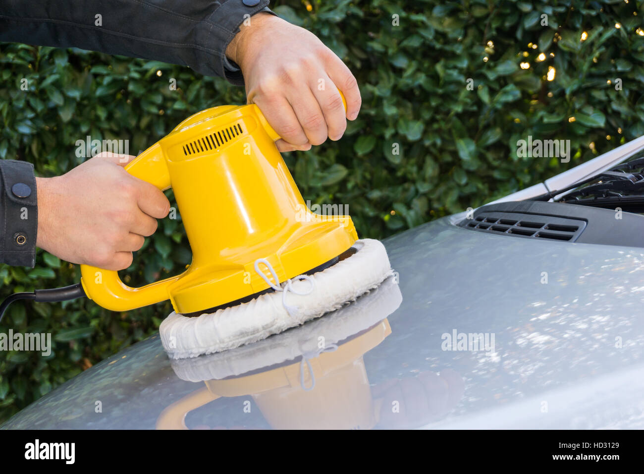 Car polishing -Fotos und -Bildmaterial in hoher Auflösung – Alamy