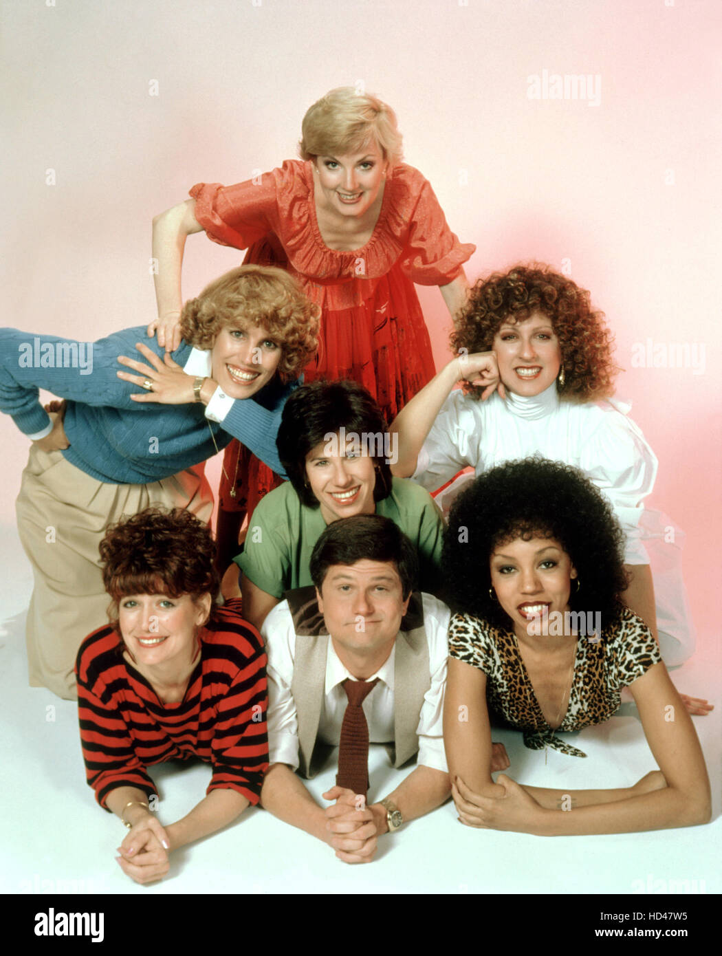 SHAPE OF THINGS, (im Uhrzeigersinn von oben in der Mitte), Maureen ...