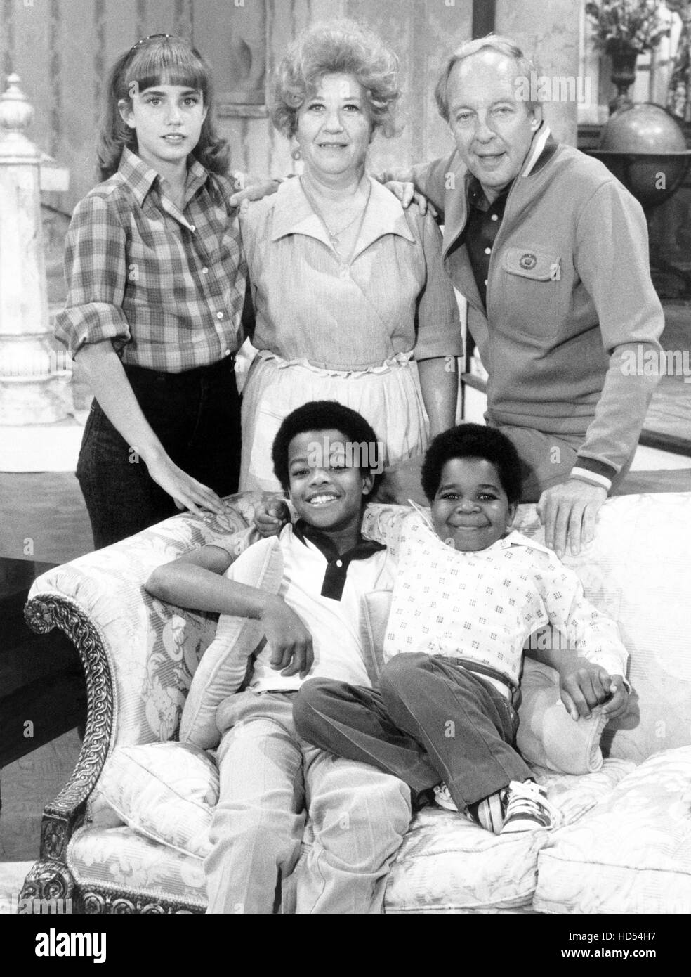 DIFF'RENT Striche, (stehend): Dana Plato, Charlotte Rae, Conrad Bain ...