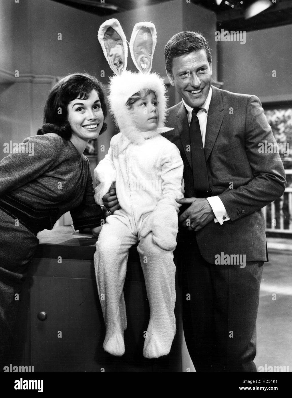 DICK VAN DYKE SHOW, Mary Tyler Moore, Larry Mathews, Dick Van Dyke ...