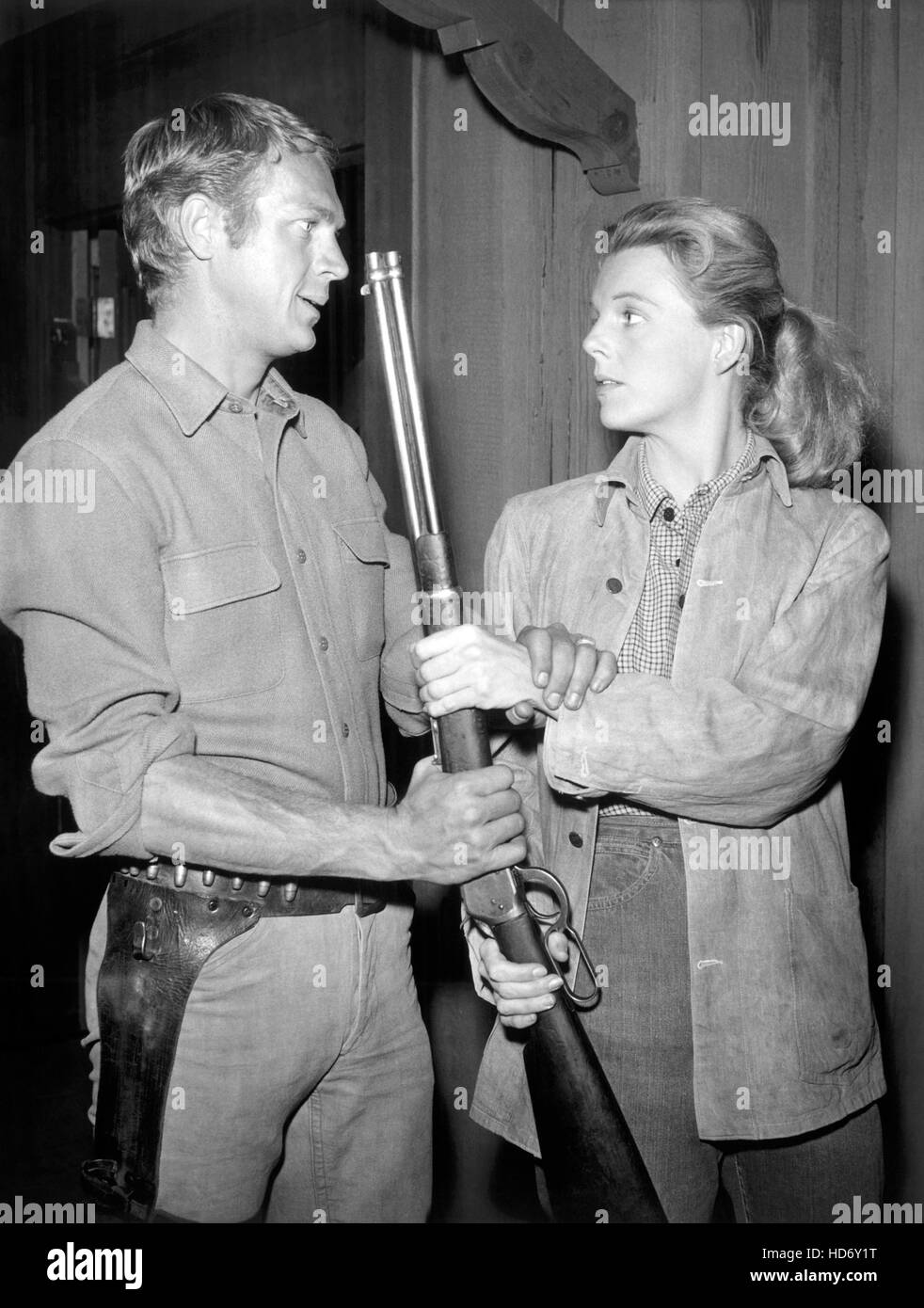 WANTED: DEAD OR ALIVE, von links: Steve McQueen, Judith Ames (aka ...