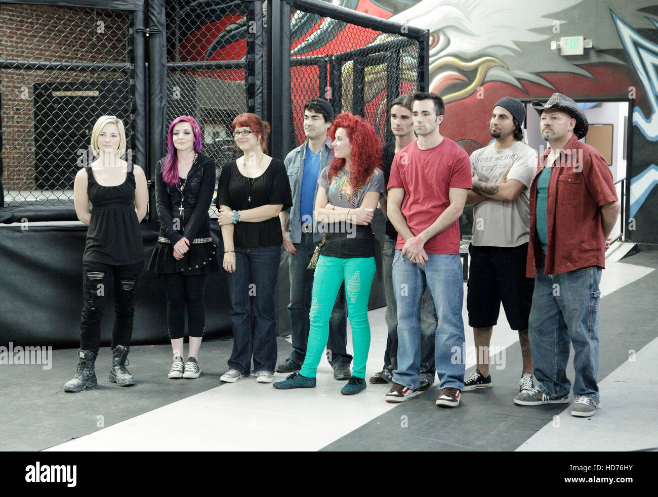 FACE OFF (v.l.): Laura Tyler, Nicole Chilelli, Sarah Elizabeth Miller, Rod Maxwell, Alana Rose ...