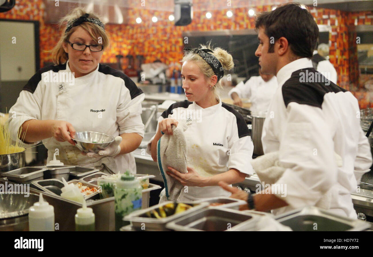 HELLS KITCHEN (v.l.): Chef Teilnehmer Rochelle Bergman, Melanie Finch ...