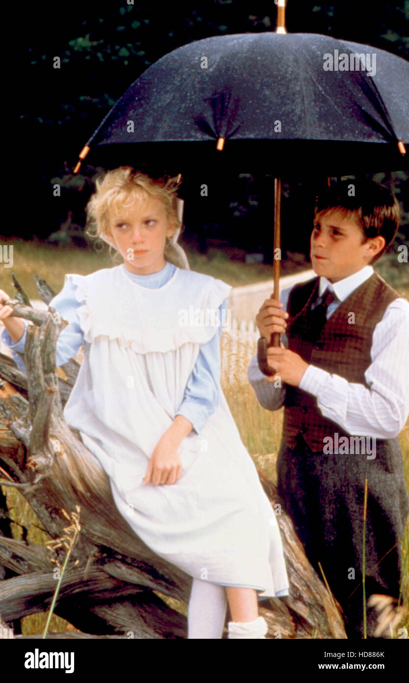 ROAD TO AVONLEA, Sarah Polley, Kyle Labine, 1989. © Sullivan ...