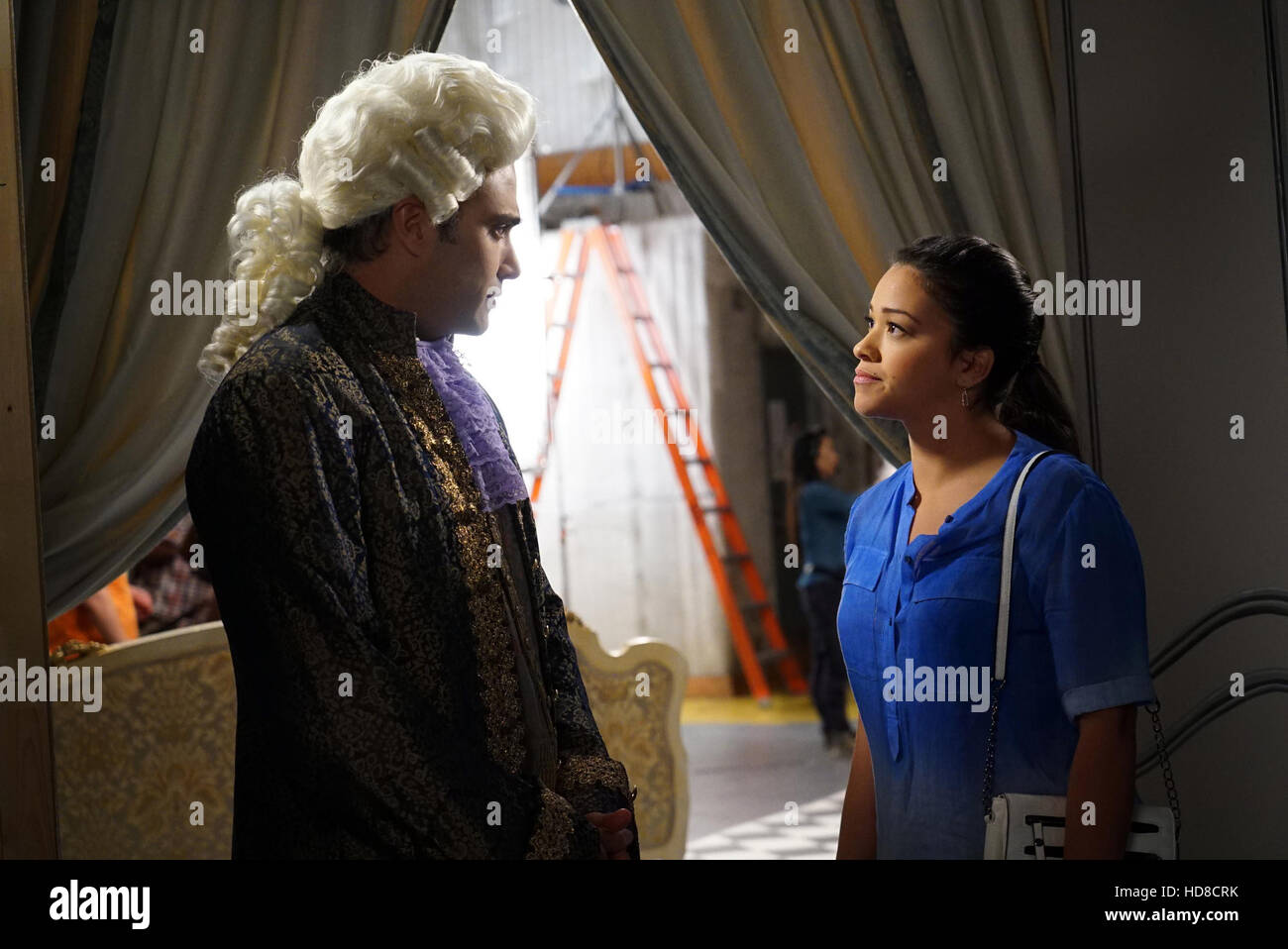 JANE die Jungfrau, l-r: Jaime Camil, Gina Rodriguez in "Kapitel 30 ...