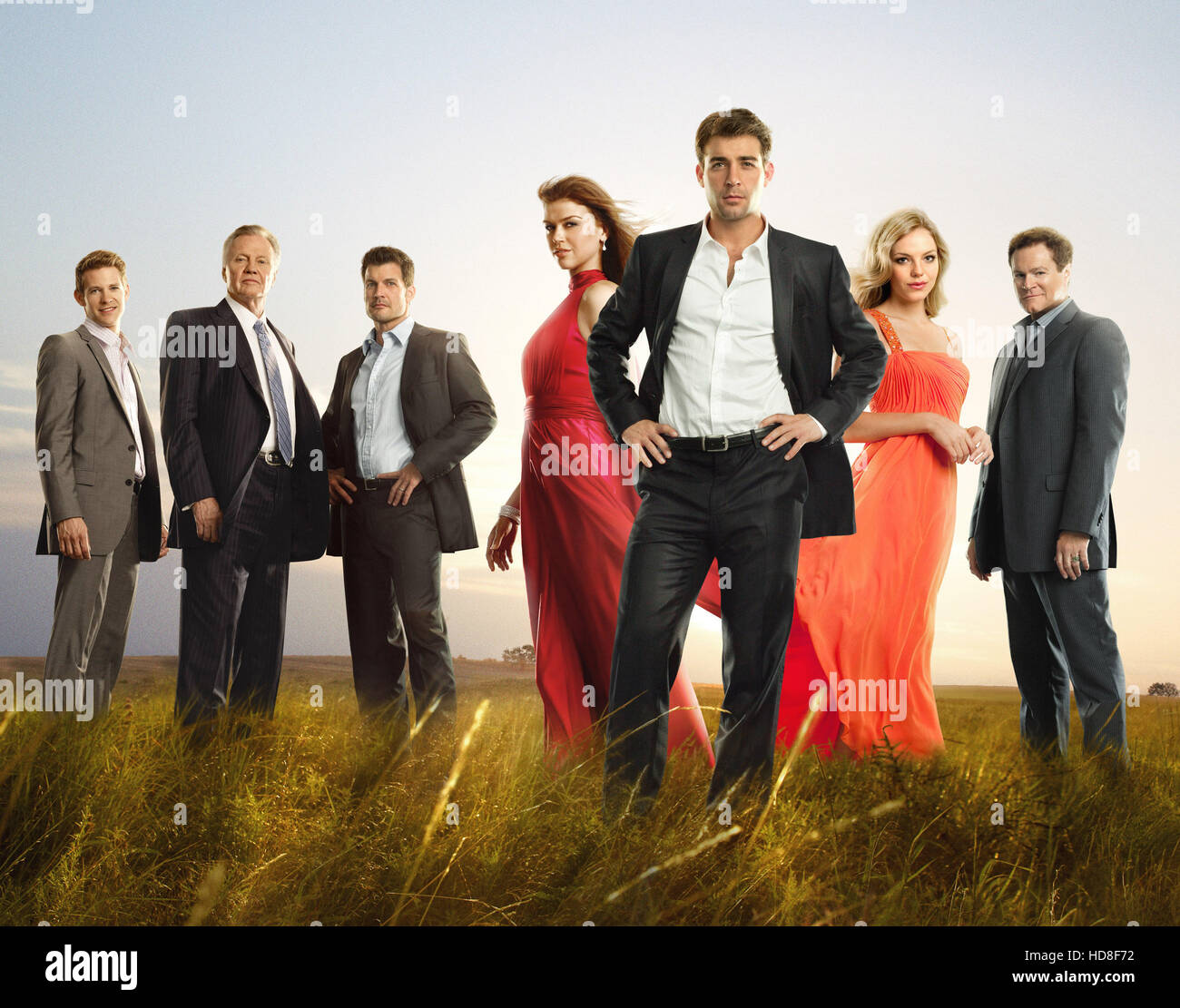 LONE STAR (v.l.): Bryce Johnson, Jon Voight, Mark Deklin, Adrianne ...