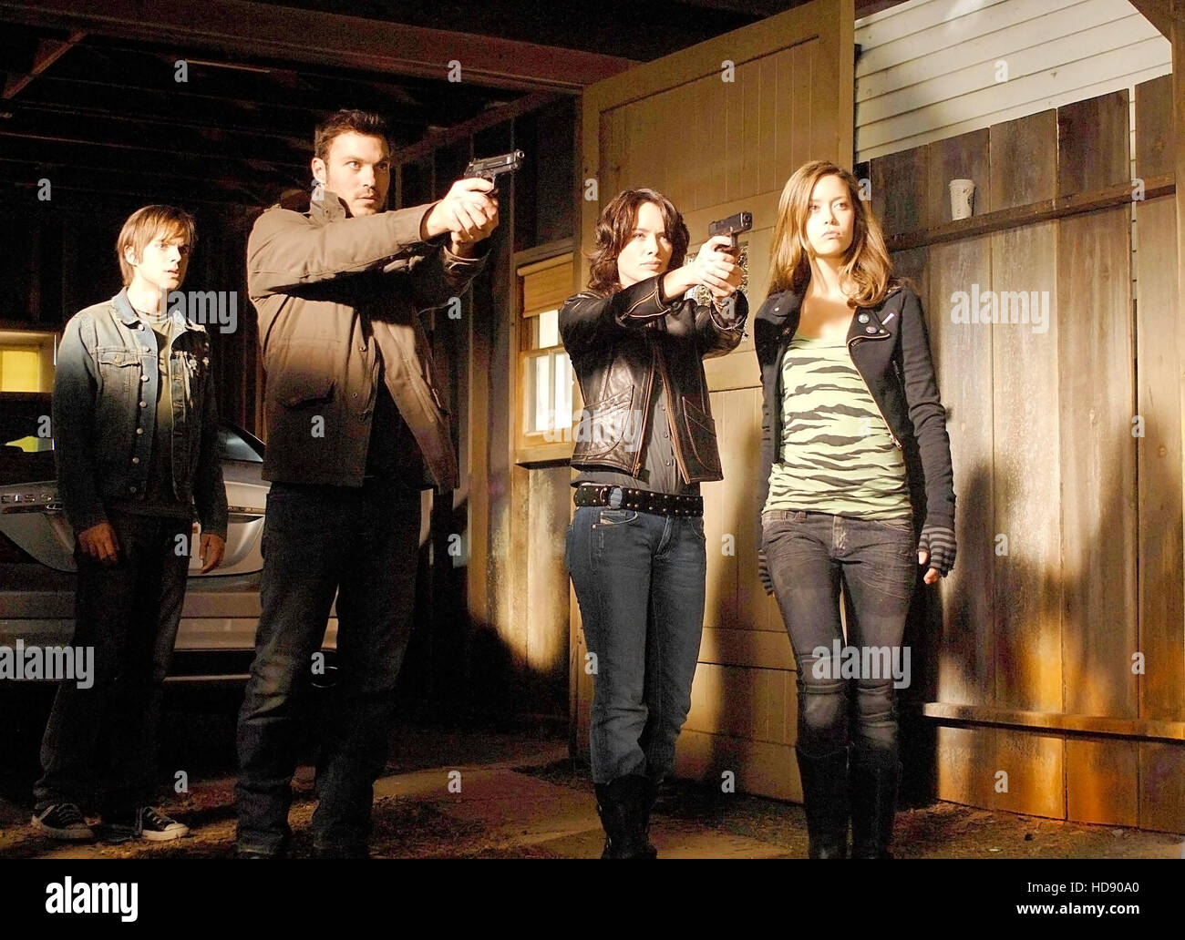 TERMINATOR: Die SARAH CONNOR Chroniken: Thomas Dekker, Brian Austin ...