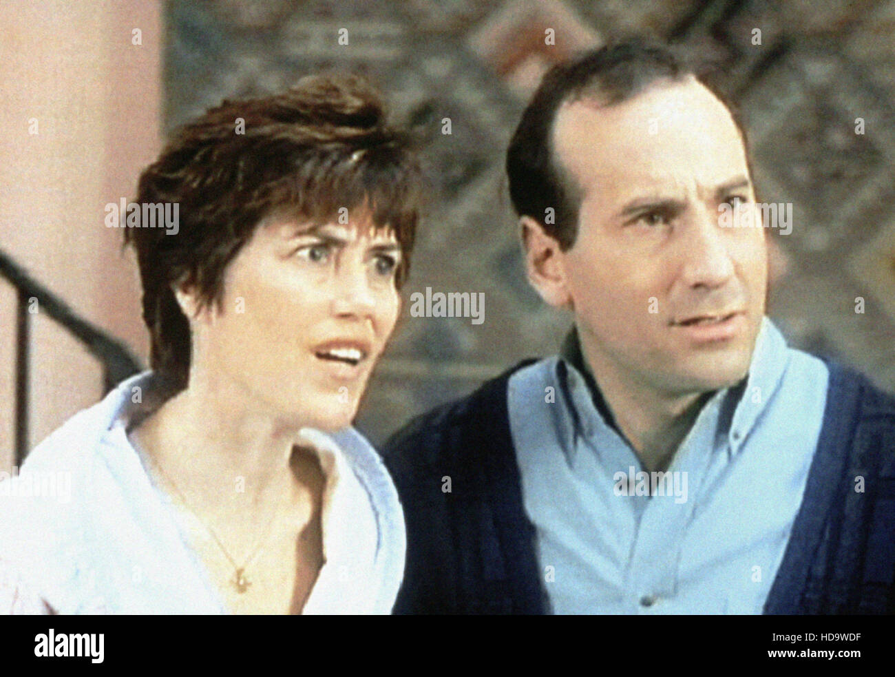 BEVERLY HILLS 90210, (von links): Carol Potter, James Eckhouse, 1990 ...