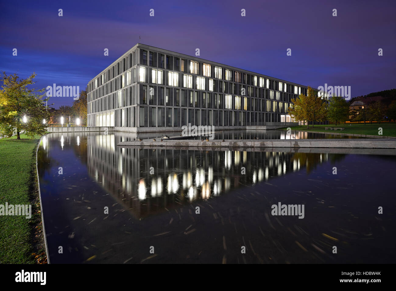 Labour court -Fotos und -Bildmaterial in hoher Auflösung – Alamy