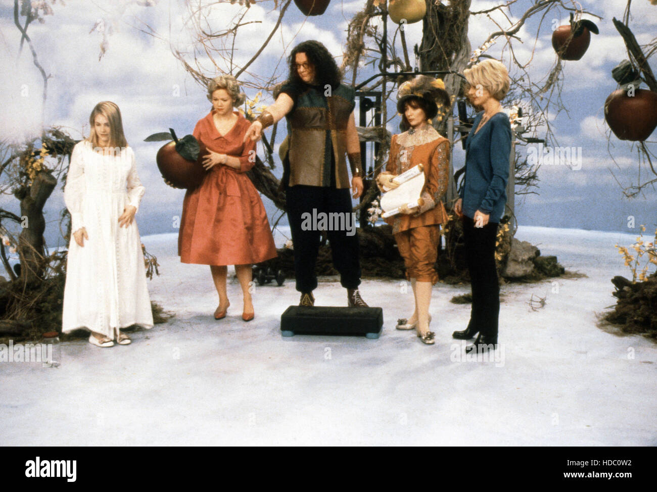 SABRINA THE TEENAGE WITCH (v.l.): Melissa Joan Hart, Caroline Rhea ...