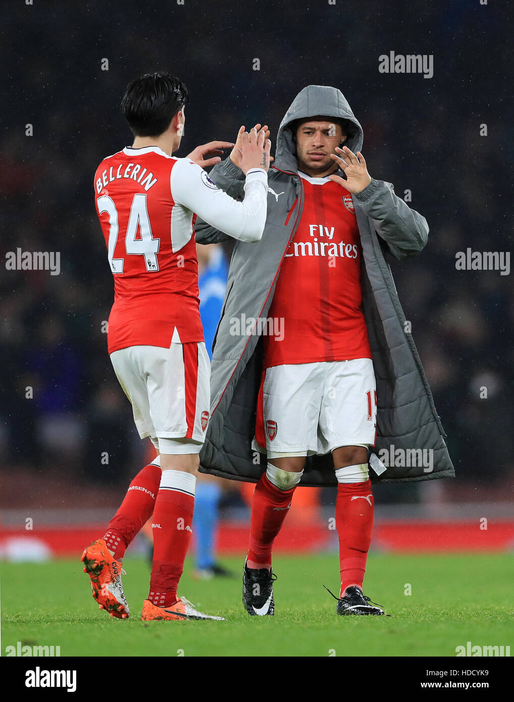 Teamkollege hector bellerin -Fotos und -Bildmaterial in hoher Auflösung ...