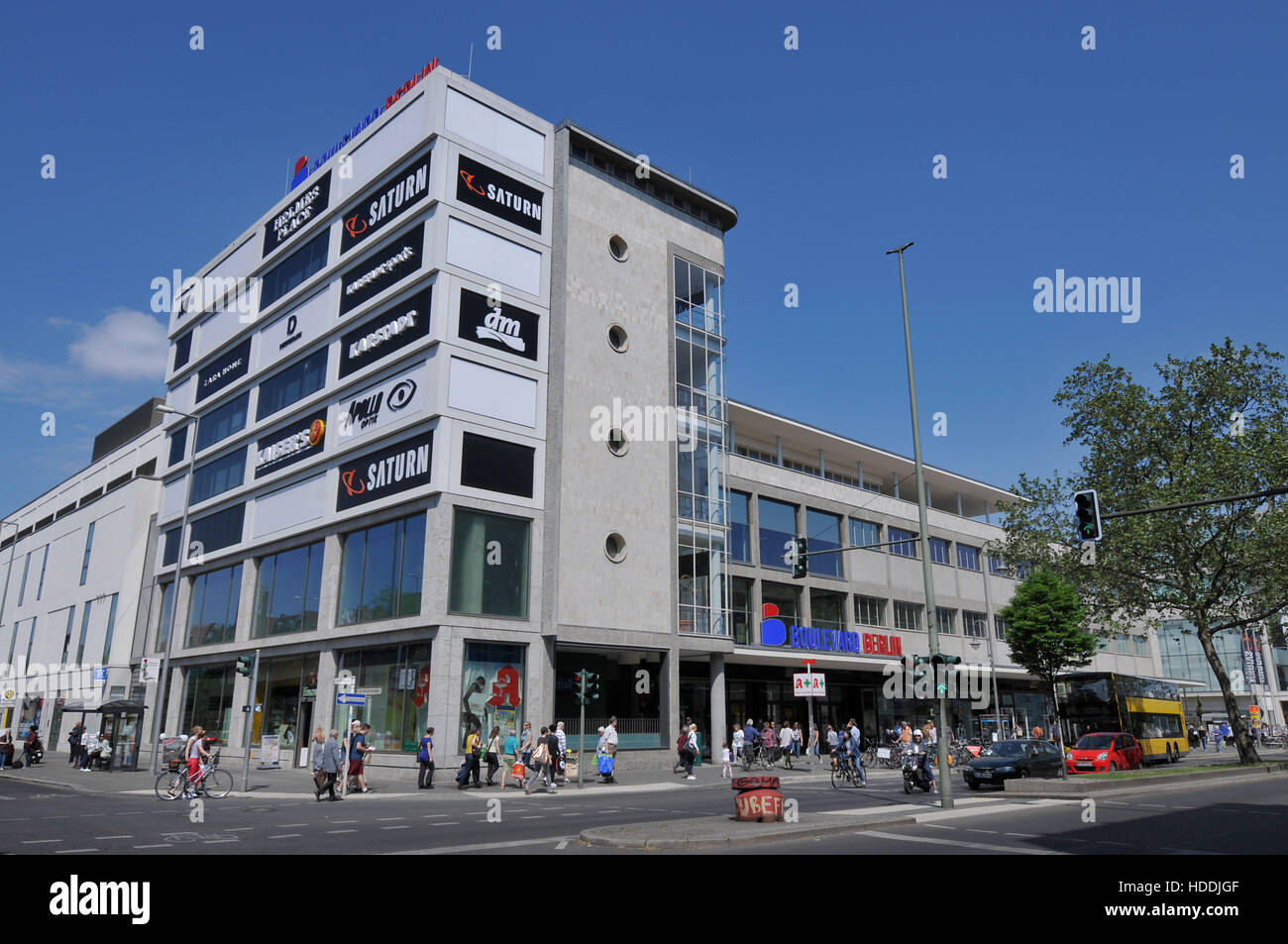 Berlin boulevard berlin -Fotos und -Bildmaterial in hoher Auflösung – Alamy