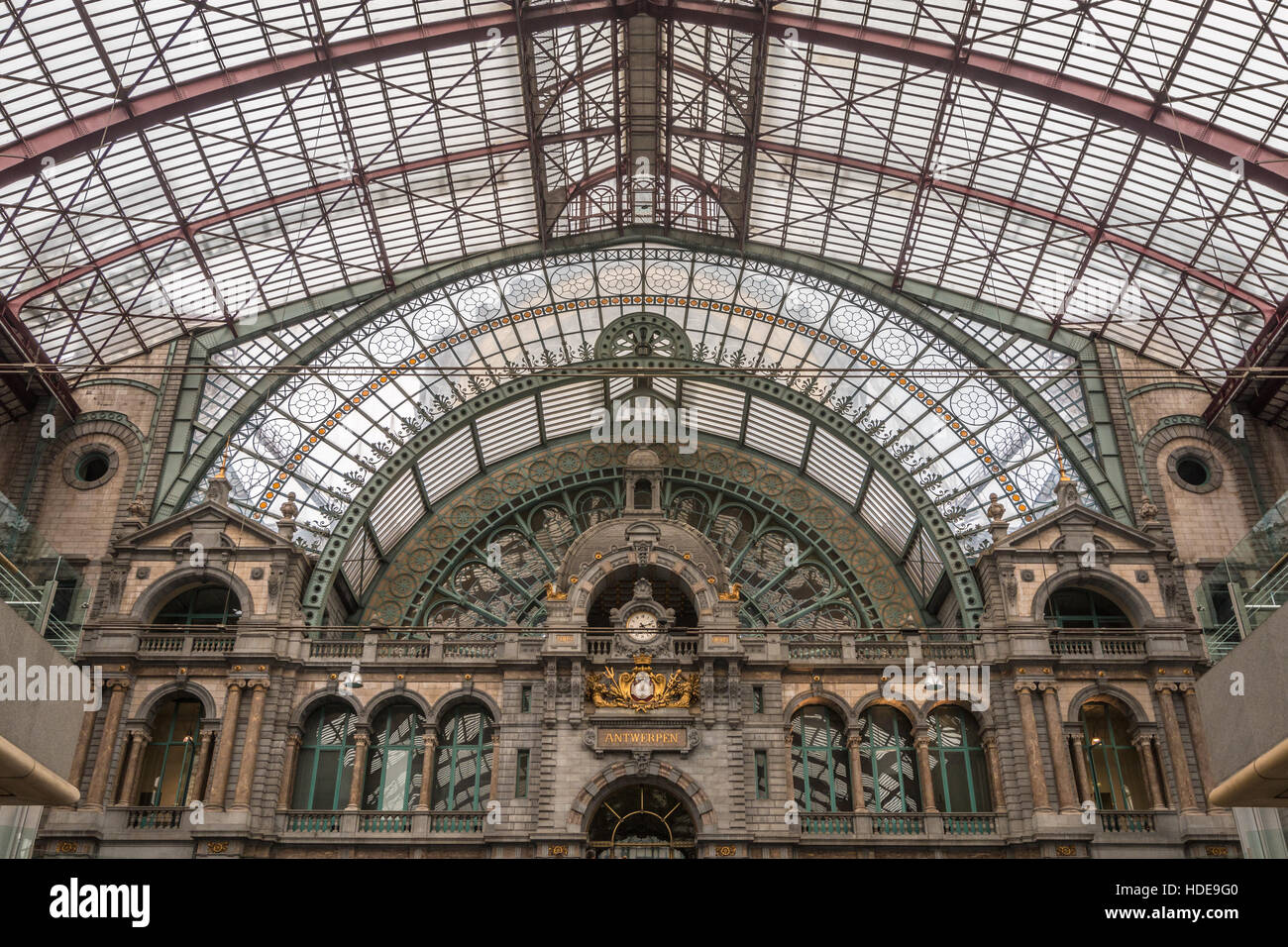 Antwerpen Zentralbahnhof Central Stockfotos und -bilder Kaufen - Alamy