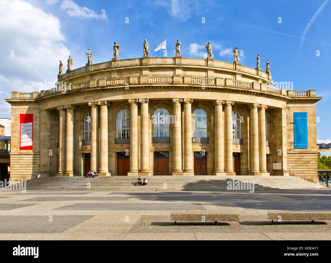 Opera house staatstheater stuttgart state -Fotos und -Bildmaterial in ...