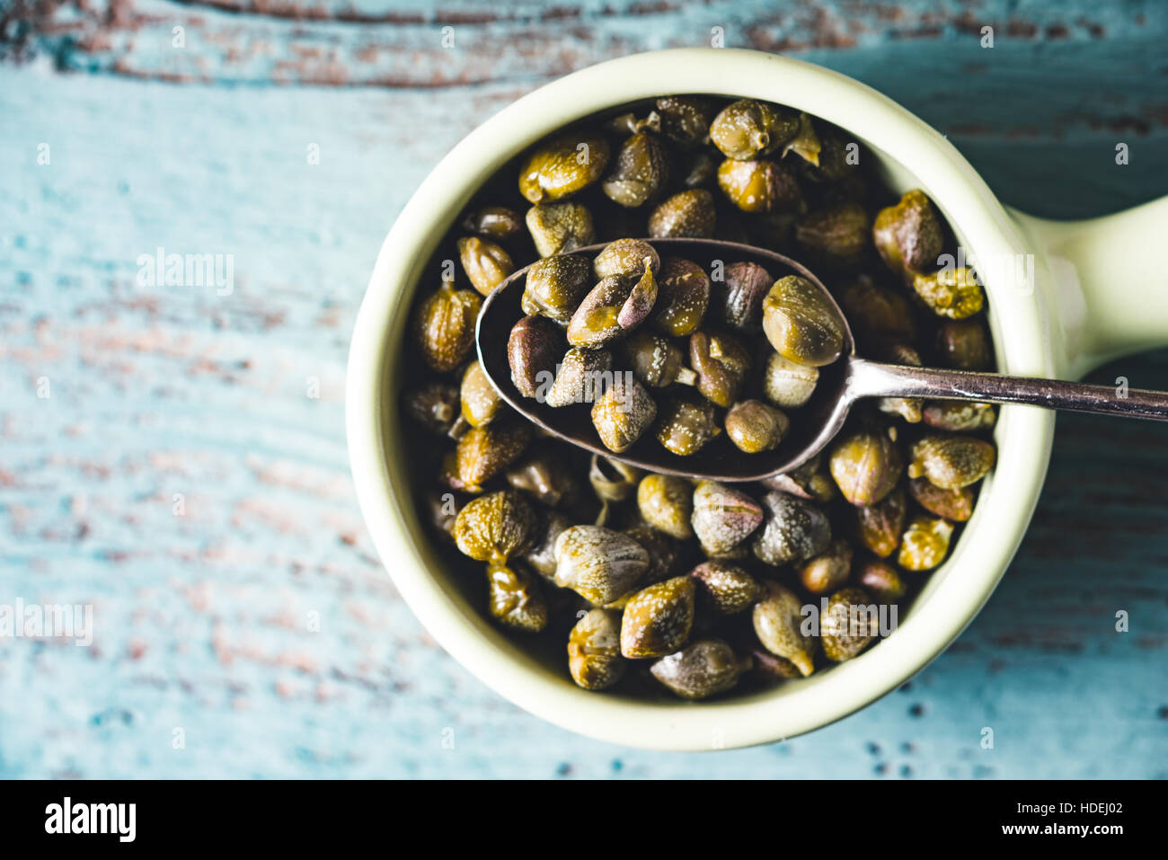 Gericht mit kapern Stockfotos und -bilder Kaufen - Alamy