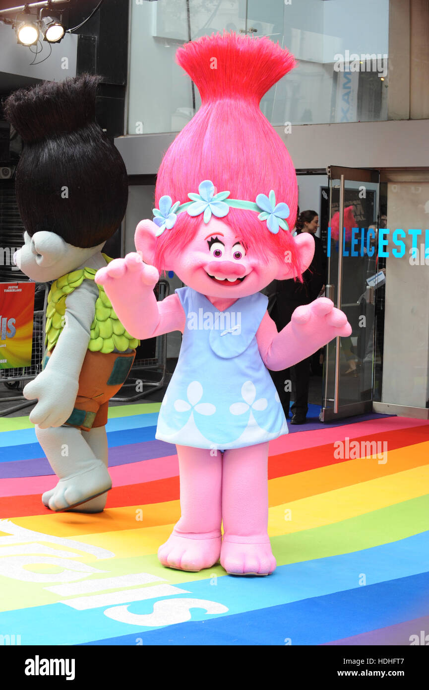 Poppy trolls -Fotos und -Bildmaterial in hoher Auflösung – Alamy