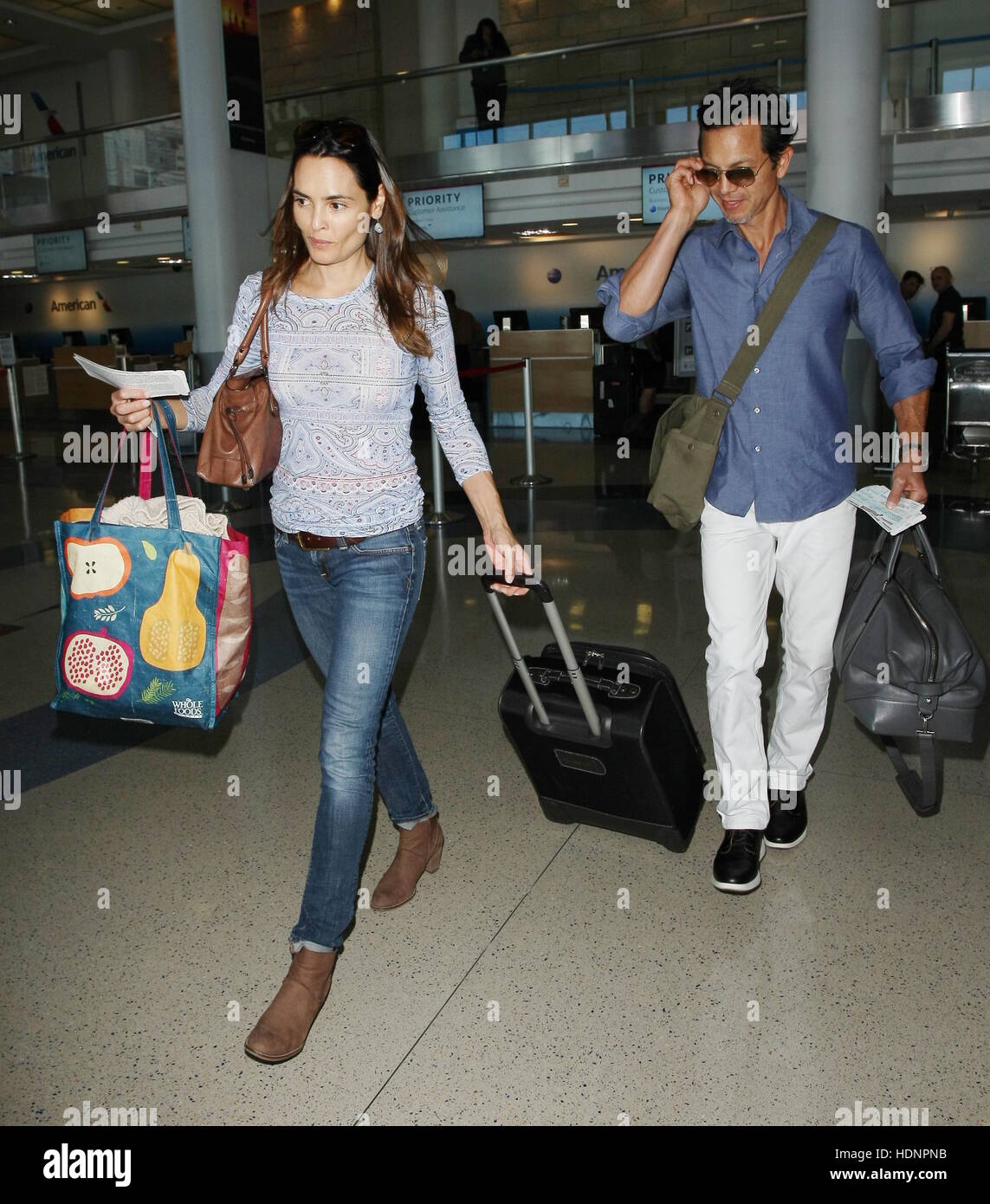 Benjamin Bratt und seine Frau Talisa Soto kommen am Los Angeles ...