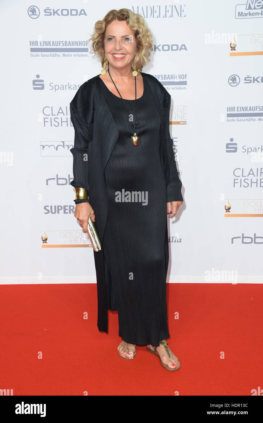 Michaela may -Fotos und -Bildmaterial in hoher Auflösung - Seite 3 - Alamy