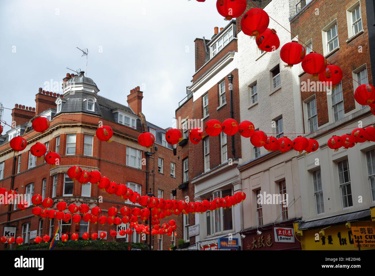 Chinatown entrance london uk -Fotos und -Bildmaterial in hoher ...
