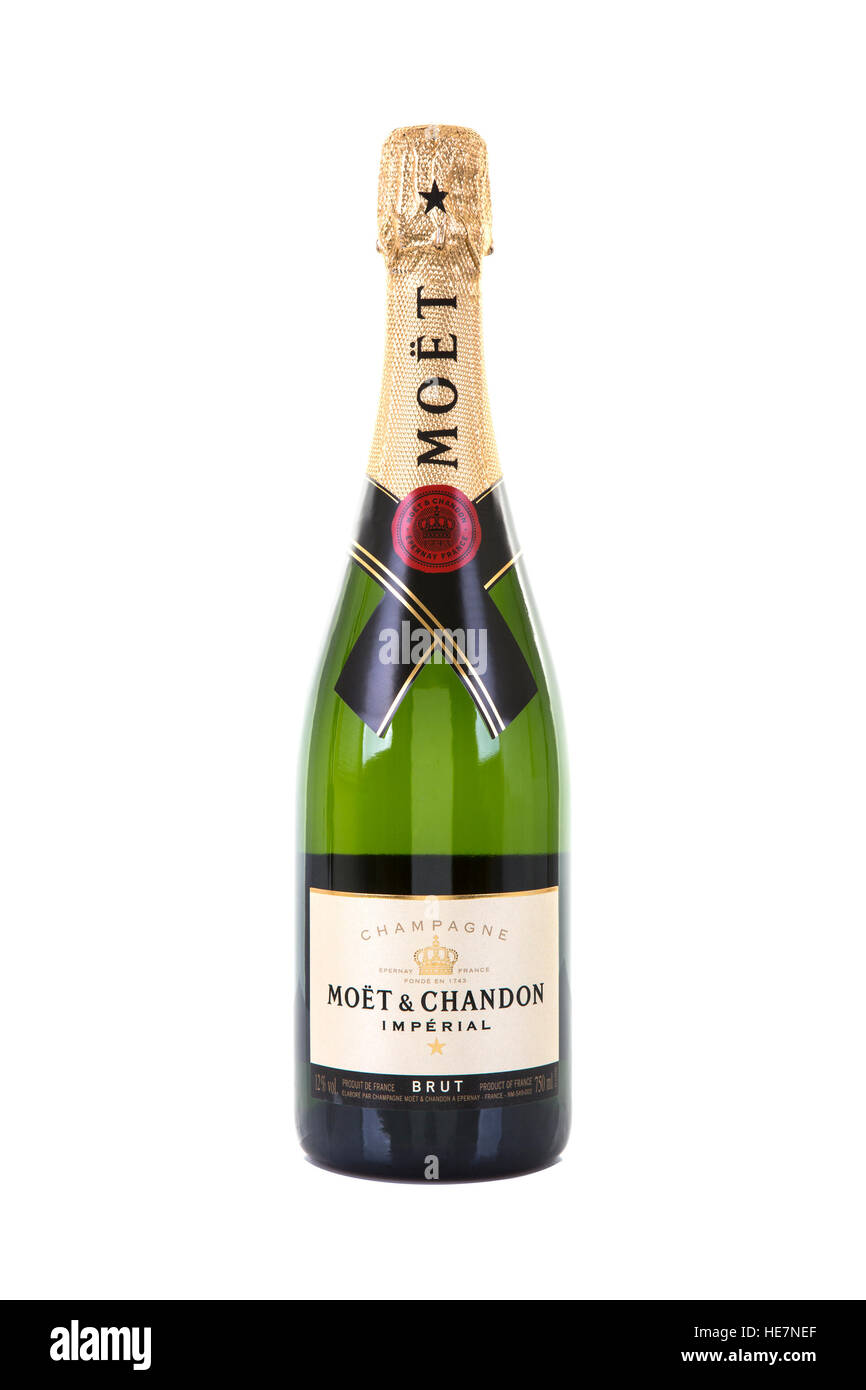 Moet champagner auf weißen hintergrund -Fotos und -Bildmaterial in ...