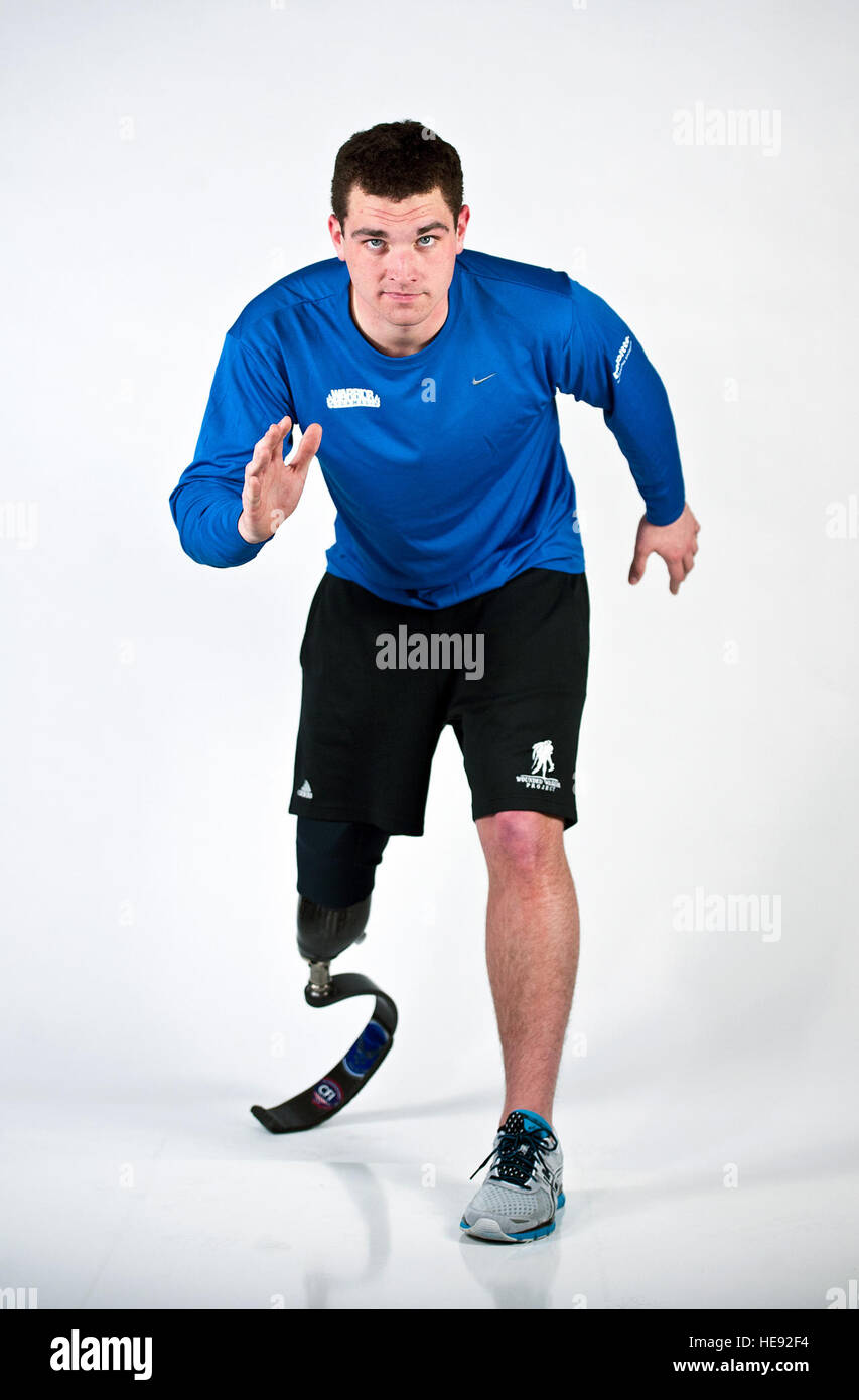 Beinamputation unterhalb des knies -Fotos und -Bildmaterial in hoher ...