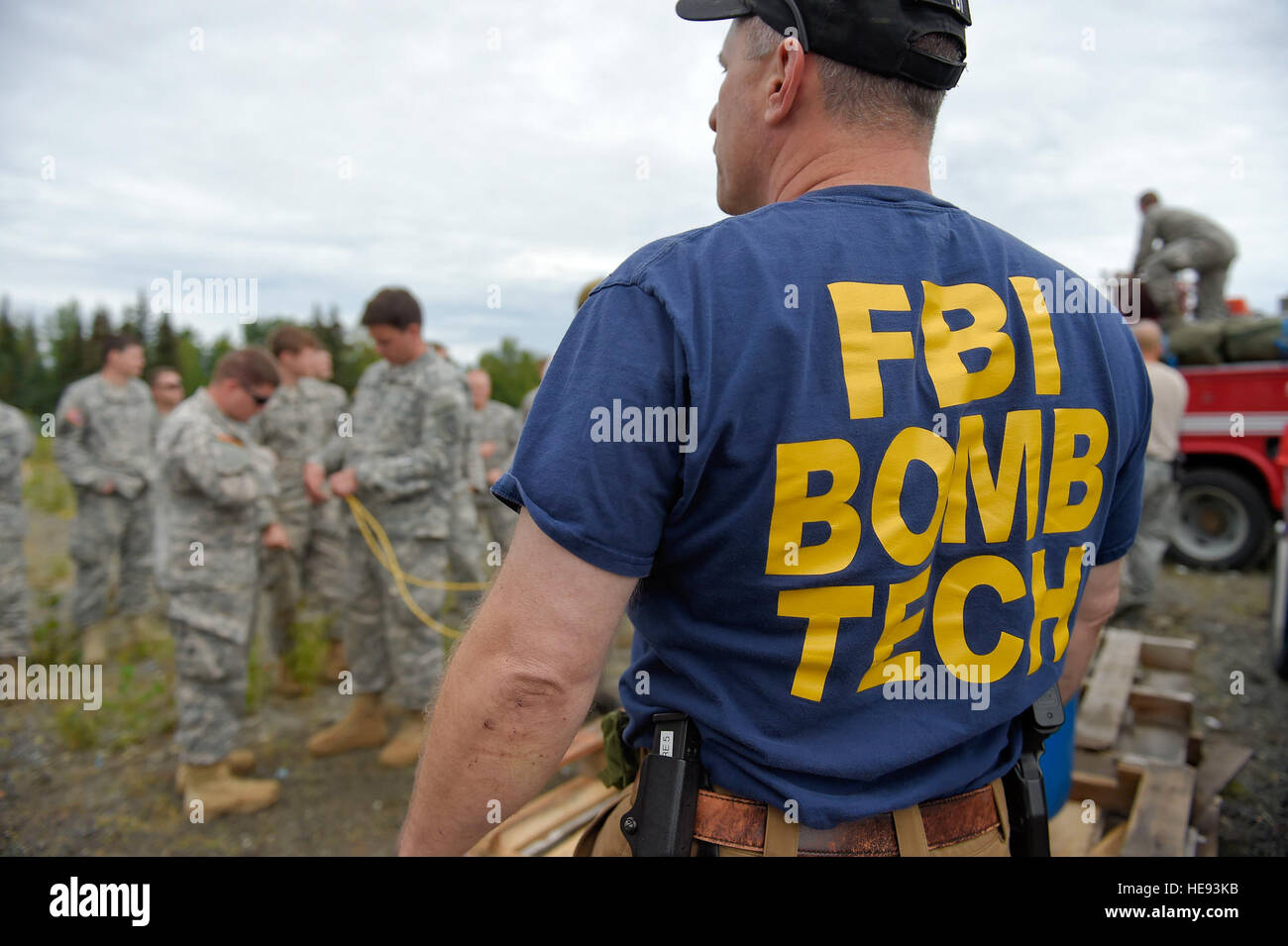 FBI Special Agent Bombe Techniker James Elliott weist Luftwaffe und ...