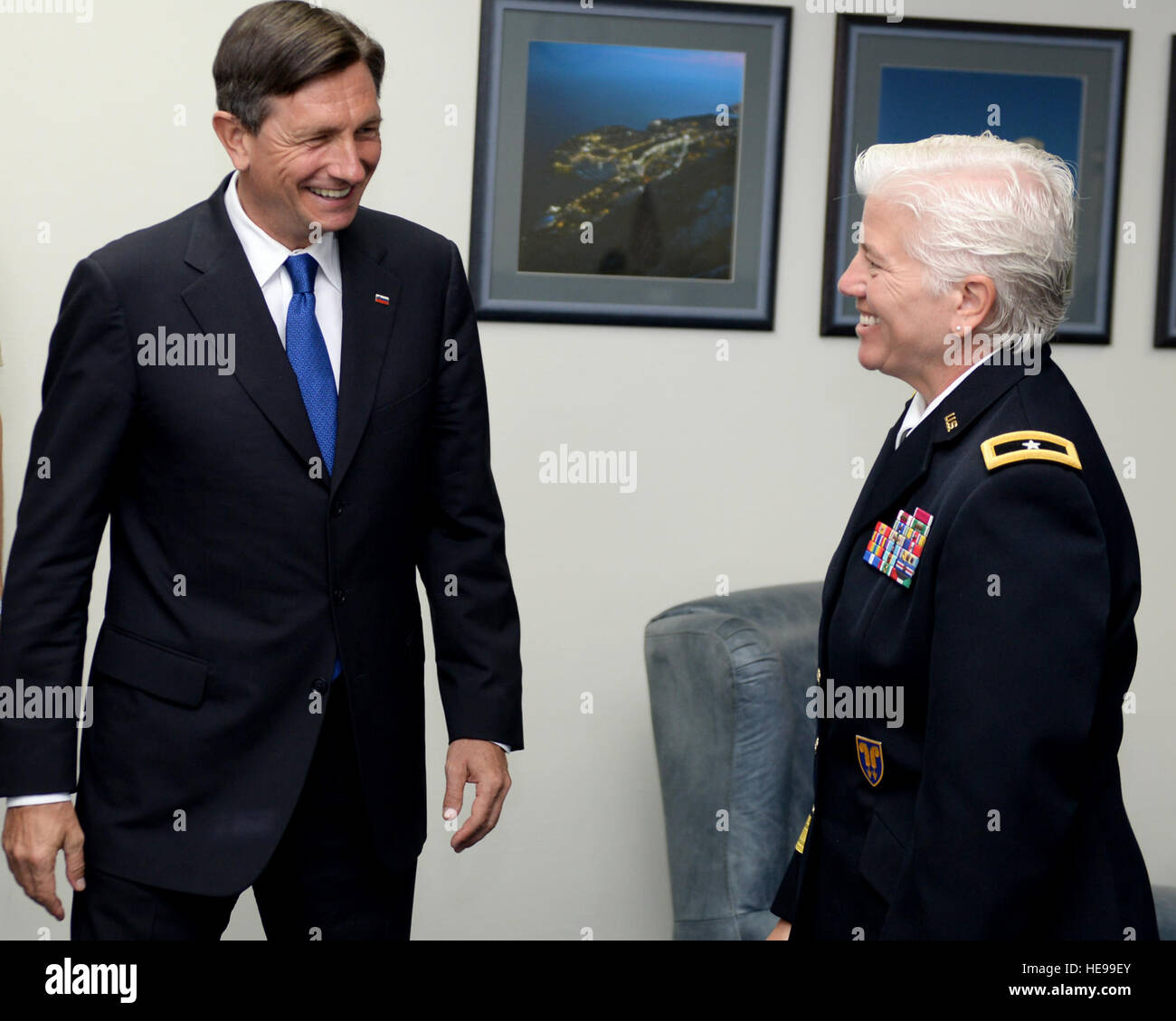 Nato hauptquartier sarajevo kommandant -Fotos und -Bildmaterial in ...