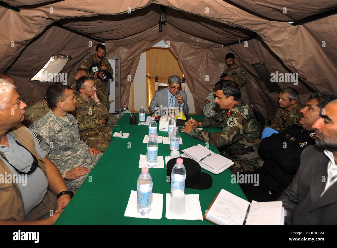 Italian brig gen alessandro veltri -Fotos und -Bildmaterial in hoher ...