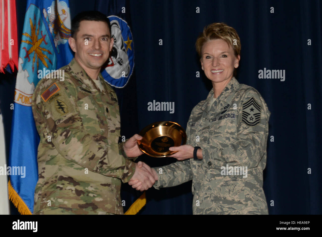 Army Lt. Colonel James Chastain, 59. Signal Bataillonskommandeur ...