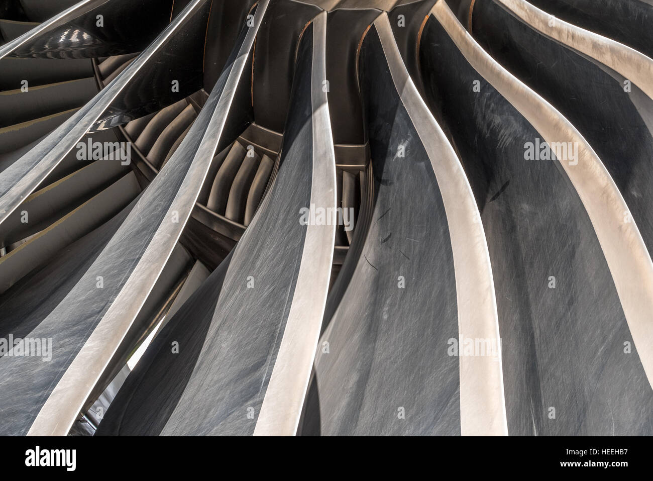 Jet engine fan blade -Fotos und -Bildmaterial in hoher Auflösung – Alamy
