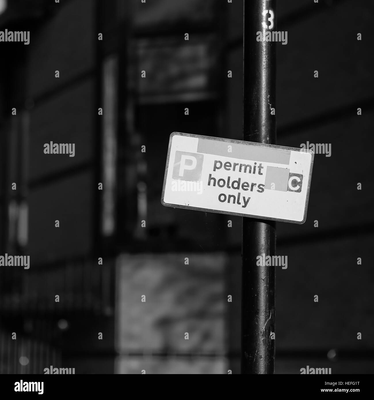 Permit holders Schwarzweiß-Stockfotos und -bilder - Alamy