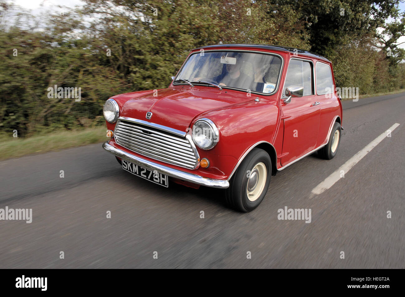 Roter mini cooper -Fotos und -Bildmaterial in hoher Auflösung - Seite 3 ...