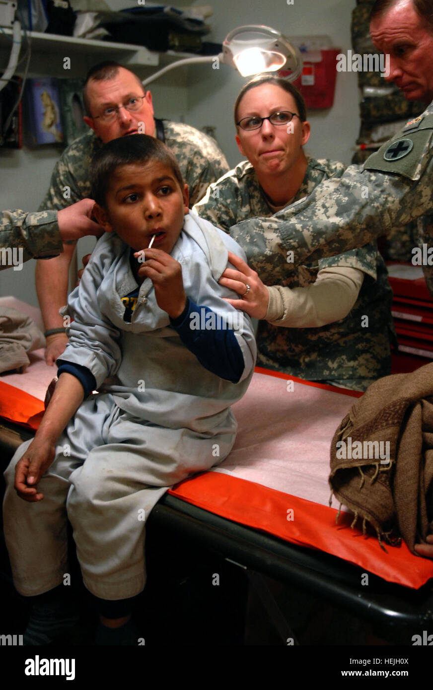 Lager der jungenbrigade -Fotos und -Bildmaterial in hoher Auflösung – Alamy