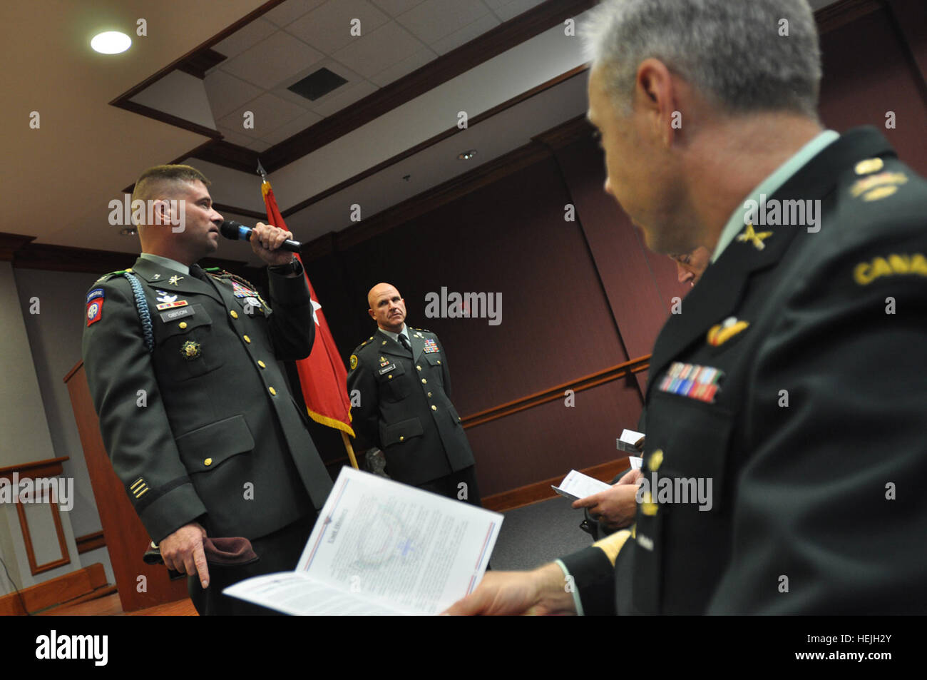 Commander first brigade u s -Fotos und -Bildmaterial in hoher Auflösung ...