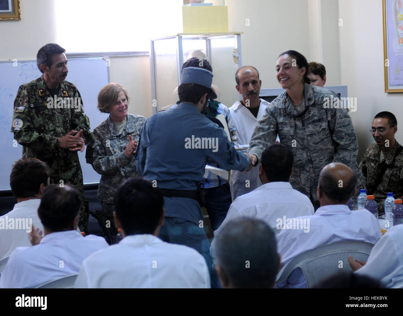 Armee sgt dayan neely -Fotos und -Bildmaterial in hoher Auflösung – Alamy