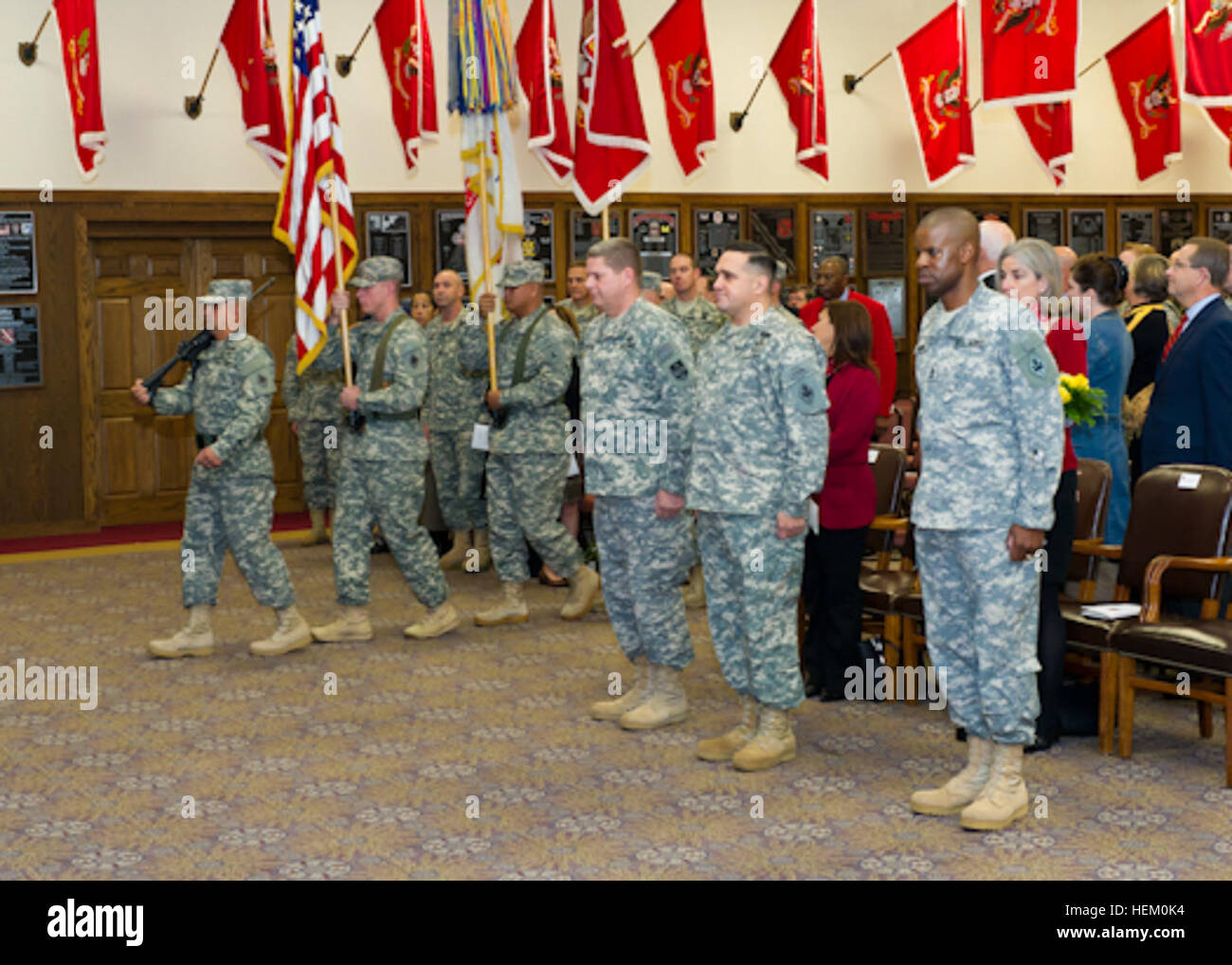 Regimental command sergeant major -Fotos und -Bildmaterial in hoher ...