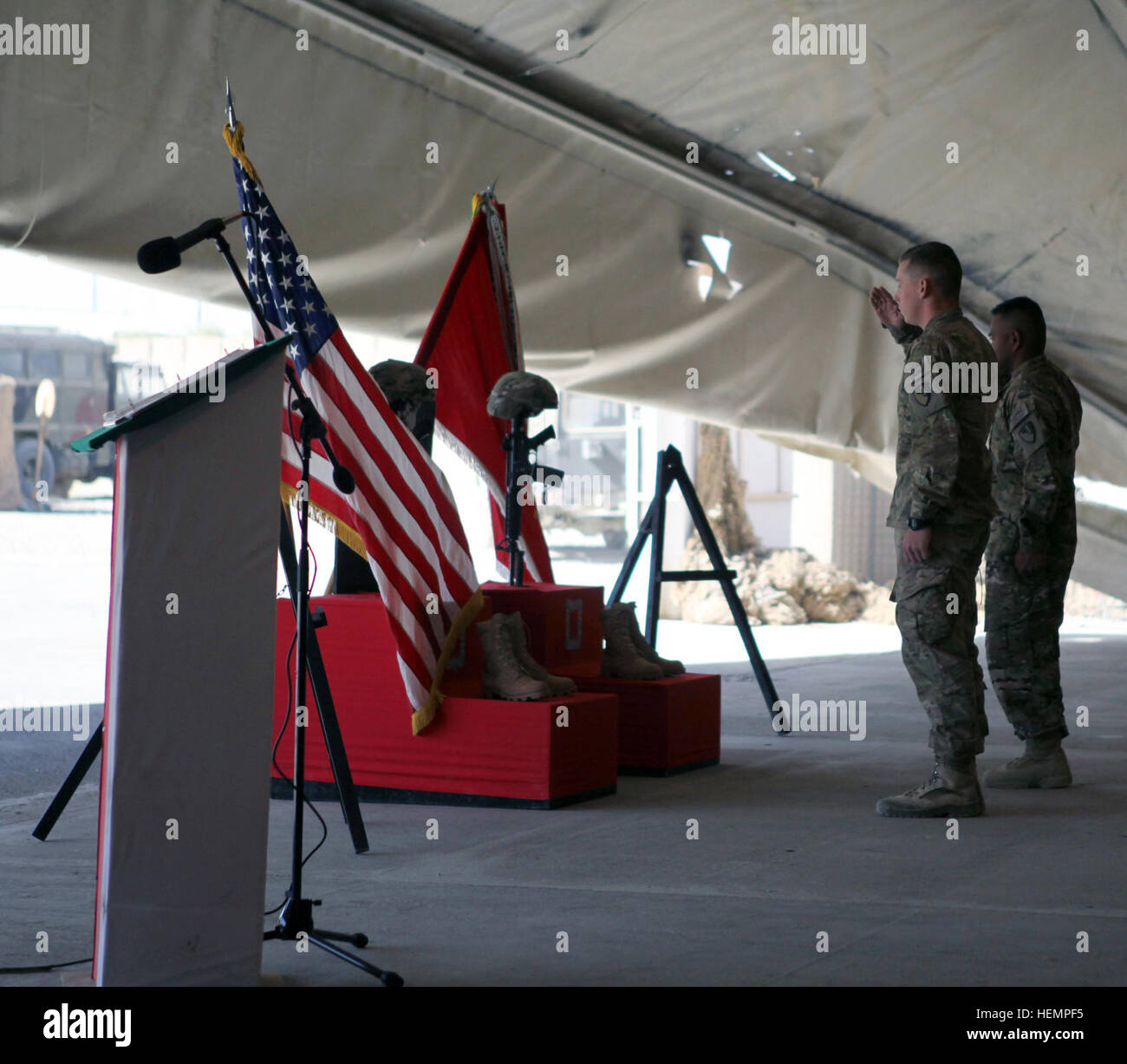 US-Soldaten mit 40. Mobilität Augmentation Unternehmens, 8. Engineer ...