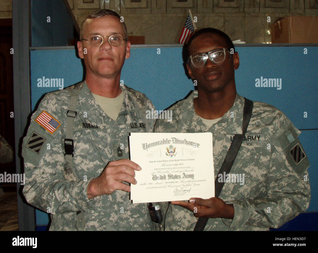 Master Sergeant Barry Norris, links, senior Karriere Ratgeber für die 3 ...