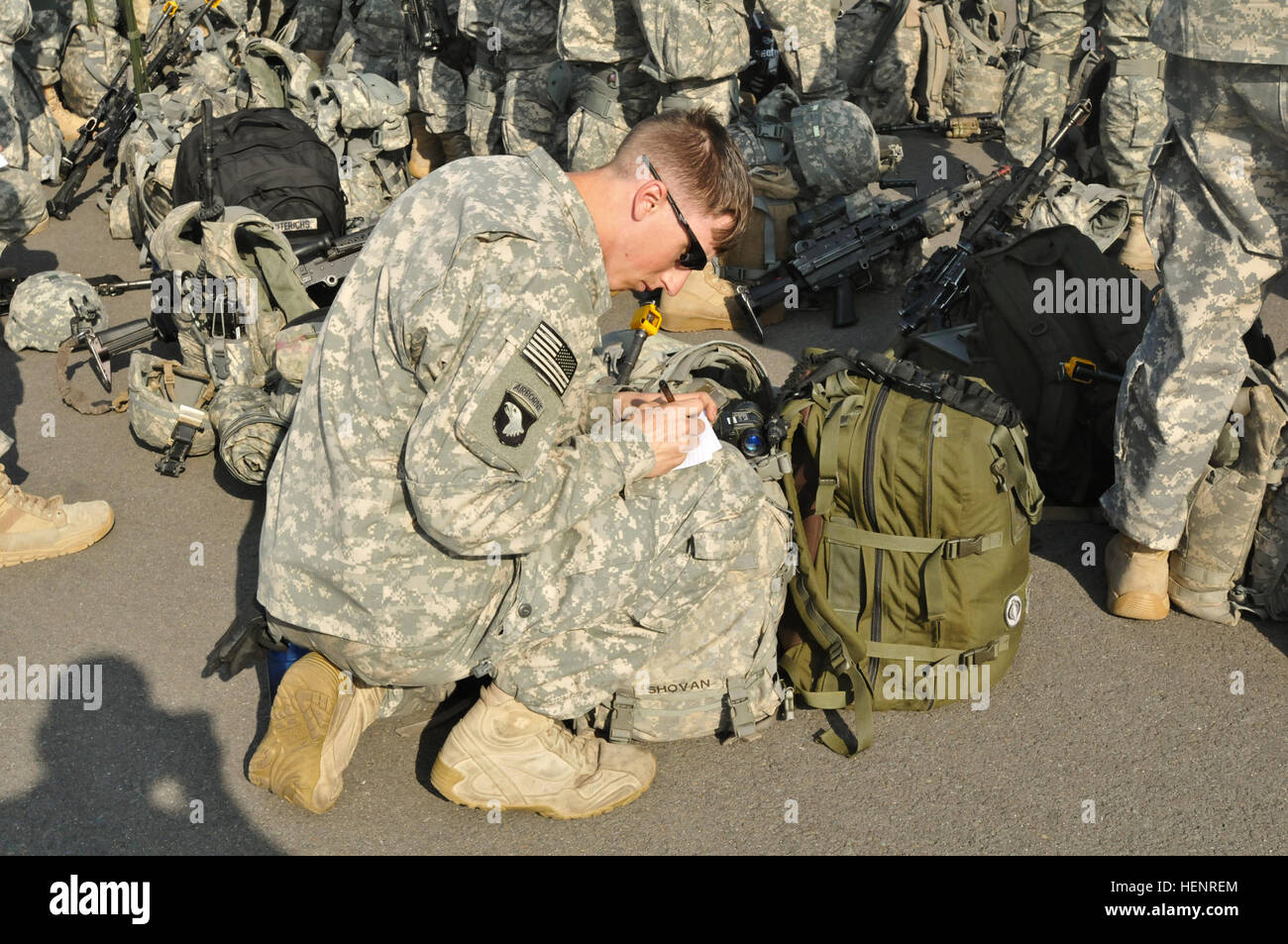 Sgt. Curtis M. Shovan, Infanterist, 3rd Platoon, Apache Truppe, 1 ...