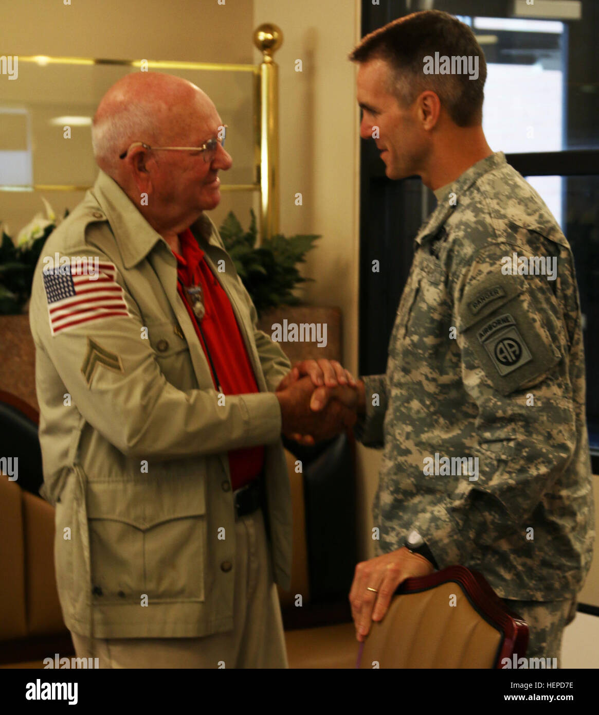Kenneth clarke lautsprecher -Fotos und -Bildmaterial in hoher Auflösung ...
