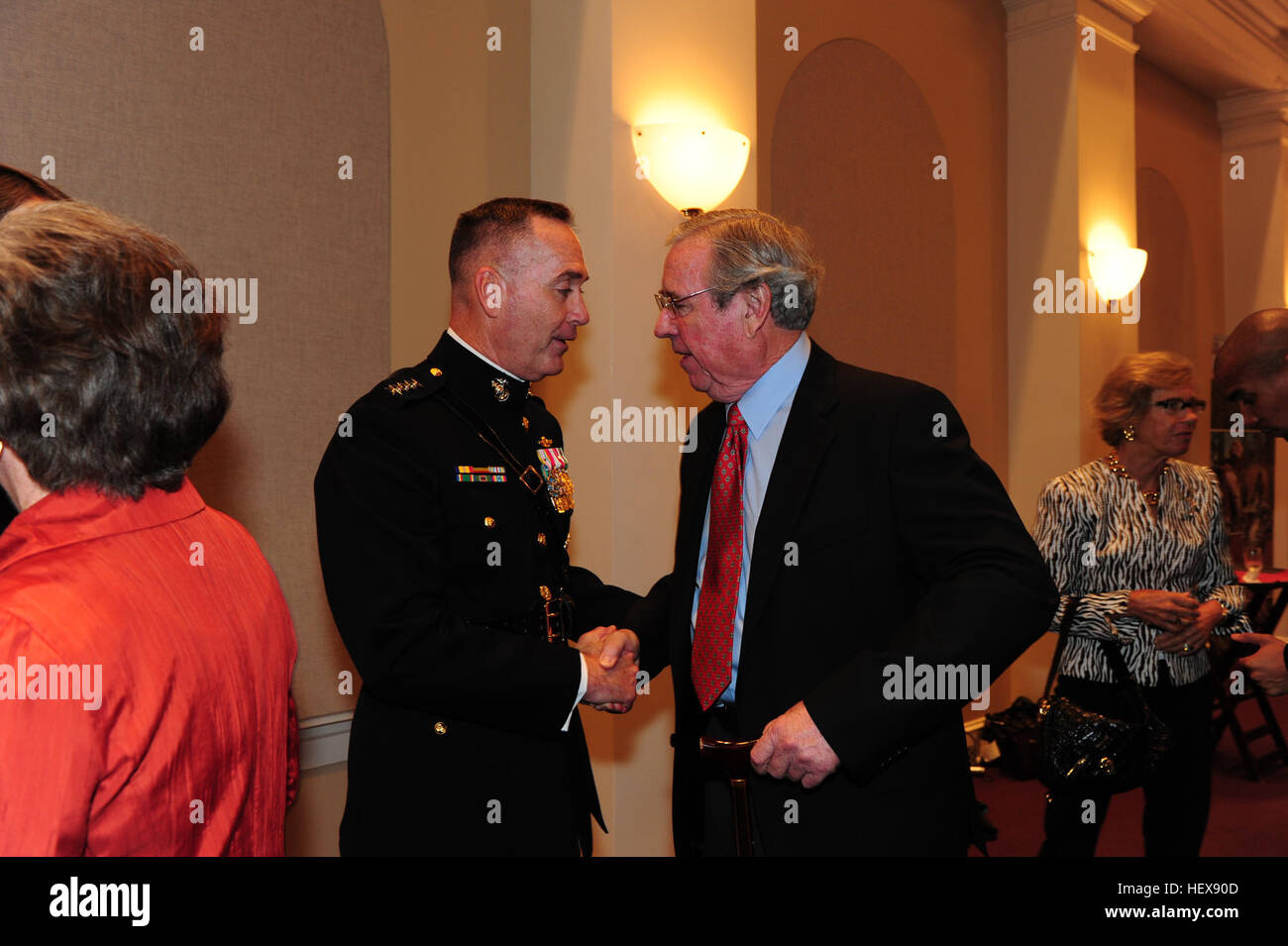 Stellvertretender Kommandant des Marine Corps General Joseph F. Dunford ...