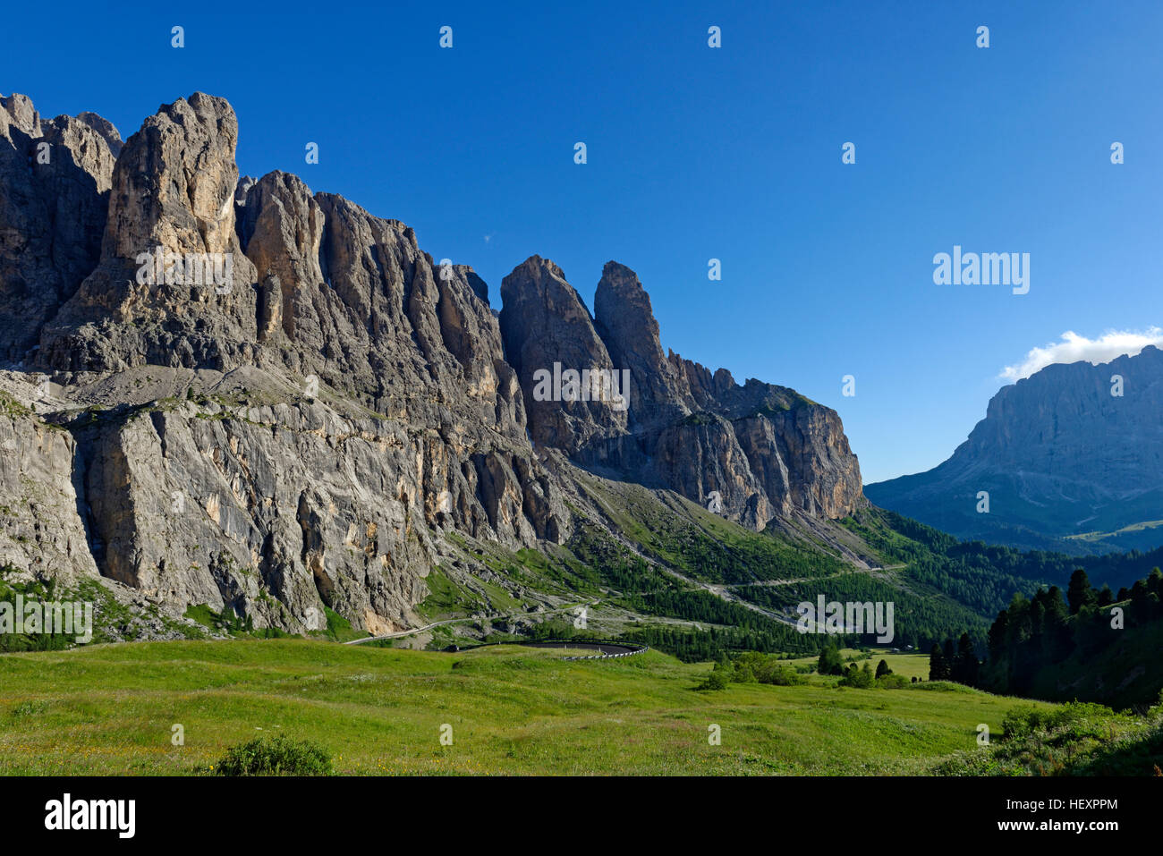 Sella und grodner joch -Fotos und -Bildmaterial in hoher Auflösung – Alamy