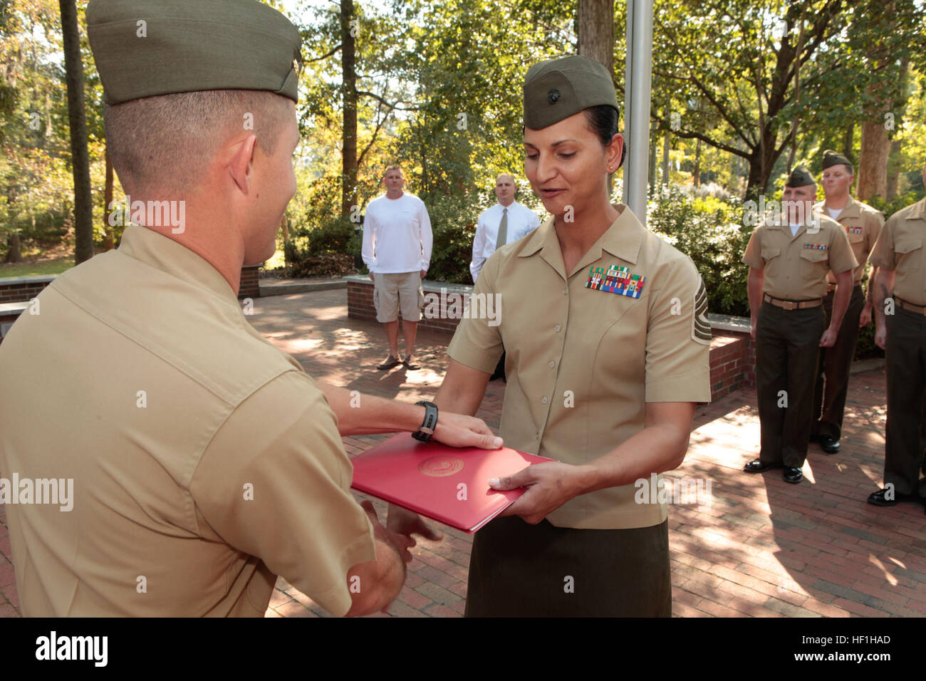 Erster sergeant adams -Fotos und -Bildmaterial in hoher Auflösung – Alamy