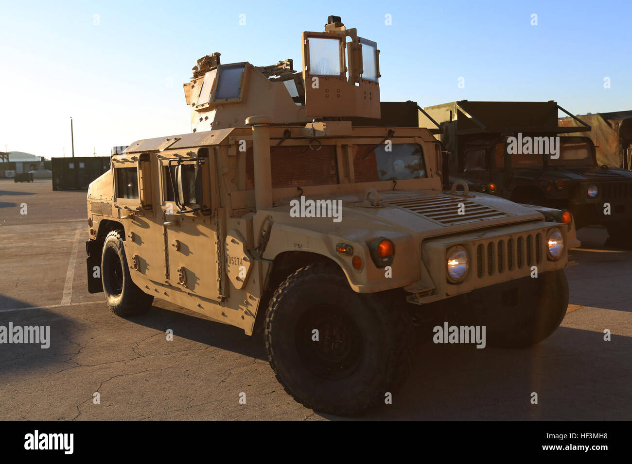 Marines begeben Sie sich auf ein Humvee Ausbildung fahren Verlauf eine ...