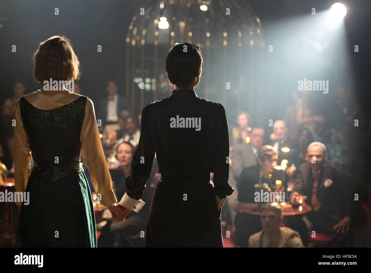 PLANETARIUM, von links: Lily-Rose Depp, Natalie Portman, 2016. pH: D ...