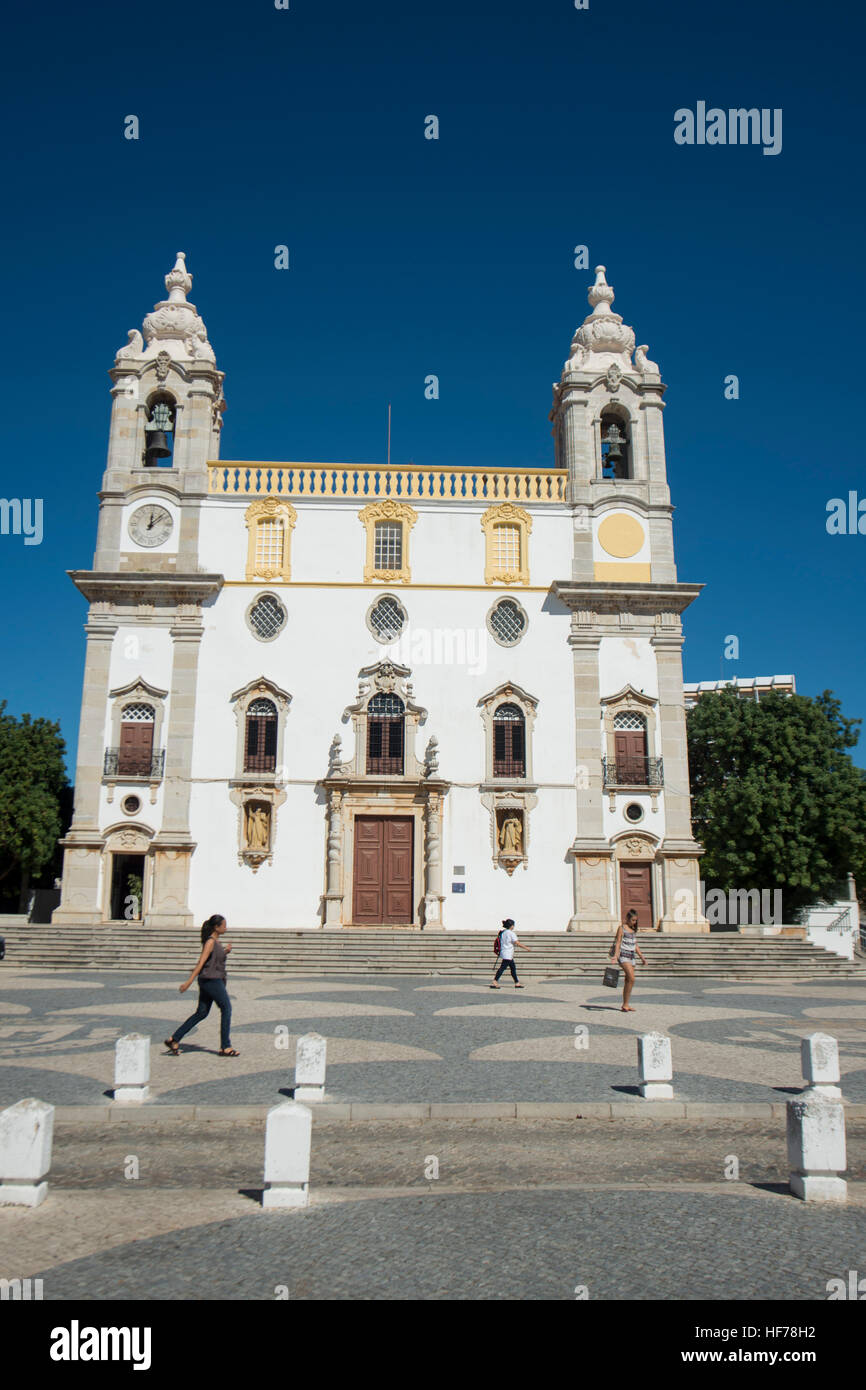 Igreja do carmo kirche faro -Fotos und -Bildmaterial in hoher Auflösung ...