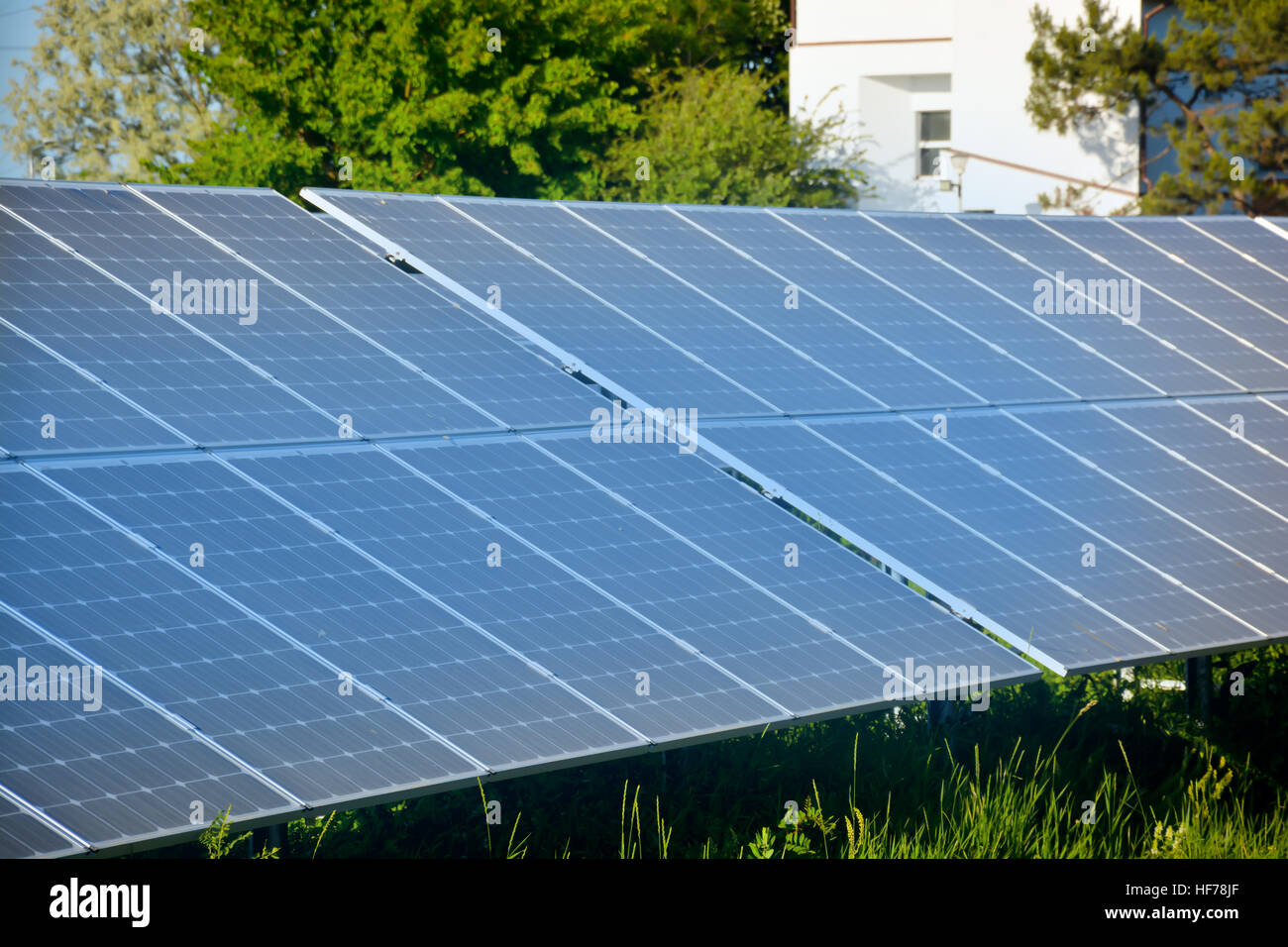 Photovoltaic paneele -Fotos und -Bildmaterial in hoher Auflösung – Alamy