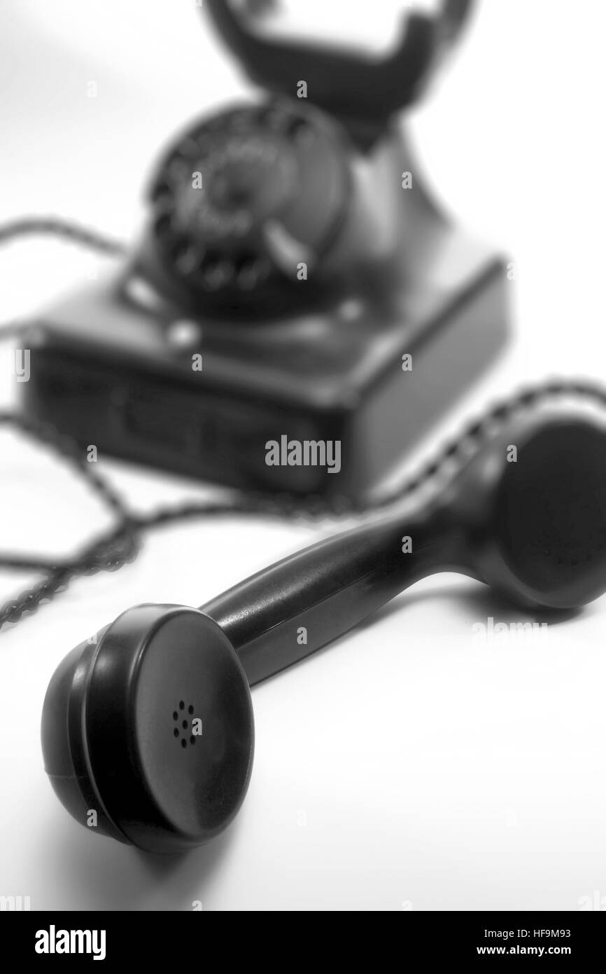 Anrufen anrufen anrufen telefonieren telefonieren telefonieren ...