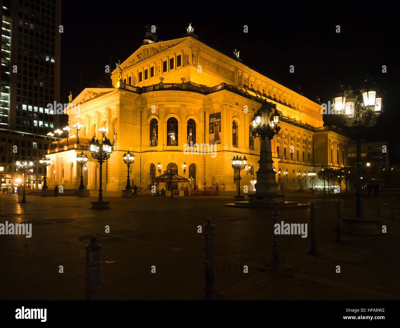 Alte oper -Fotos und -Bildmaterial in hoher Auflösung – Alamy